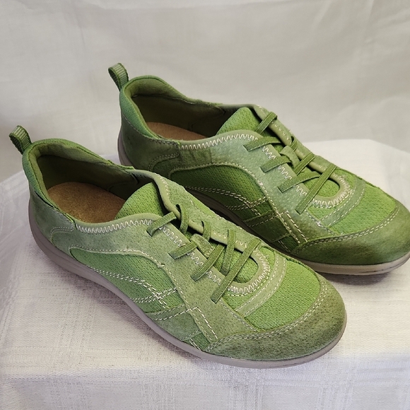 Earth Origins | Shoes | Nwt Earth Origins Green Sneakers Sporty Casual ...